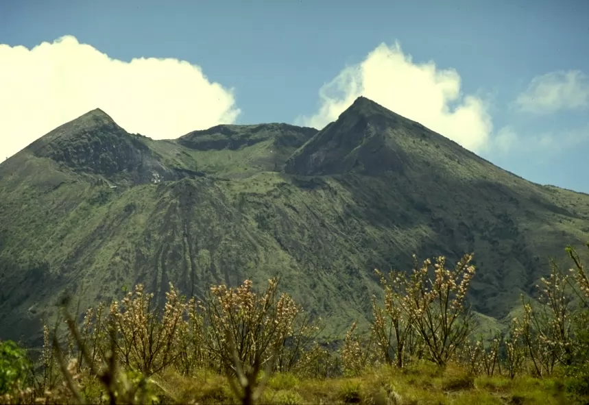 印度尼西亚火山口 初中地理图片 地理教师网